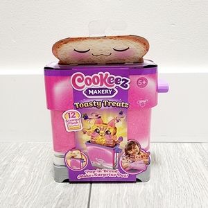 Toys | Cookeez Makery Toasty Treatz Toaster With Scented Plush | Poshmark